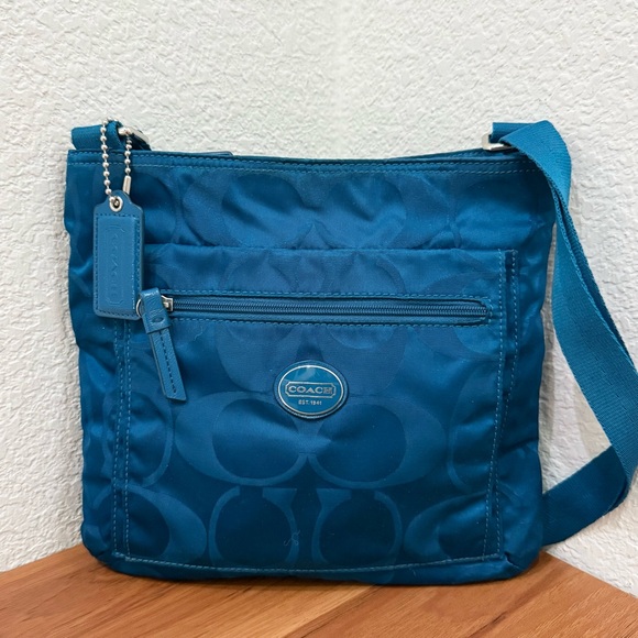 Coach | Bags | Coach F7748 Dark Teal Getaway Signature Nylon File Bag ...